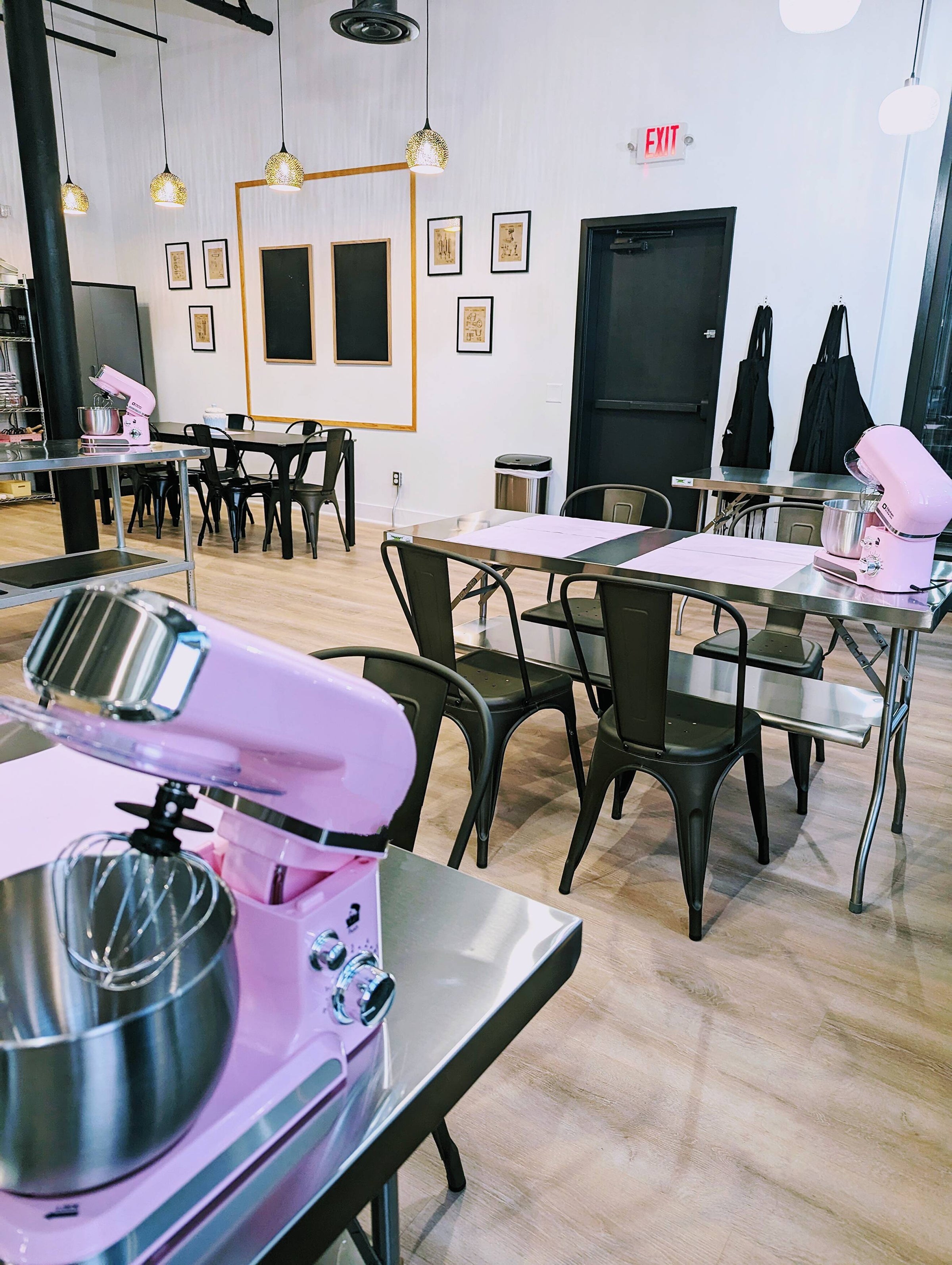 Home | Nelly's Treats Bakery